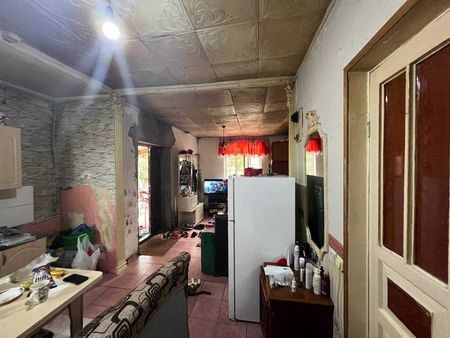 Земля 2,35 сотки, старенький дом, ориентир метро БИЙ, Капиталбанк