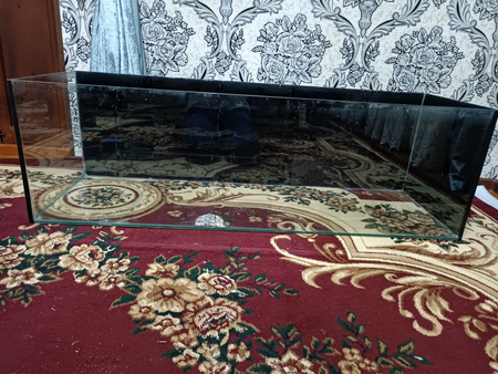 Аквриум сотилади