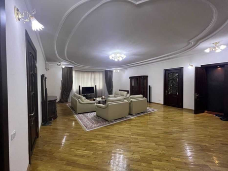 New building 4 room 3bedroom 3bath Taras Shevchenko street metro Oybek