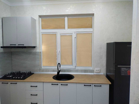 UY sotaman CHilonzor7 1xona 1-ETAJ evro mebel texnika maydon 30 Baseyn