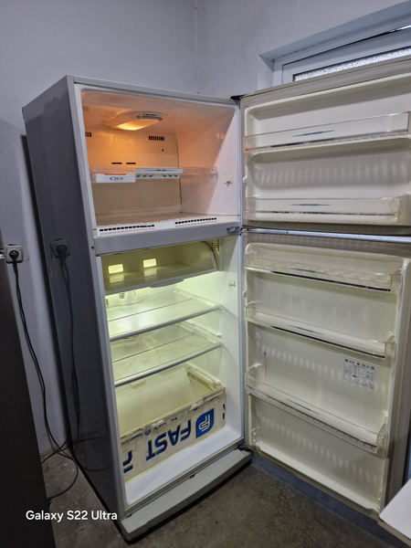 Продам Холодильник Samsung Bio