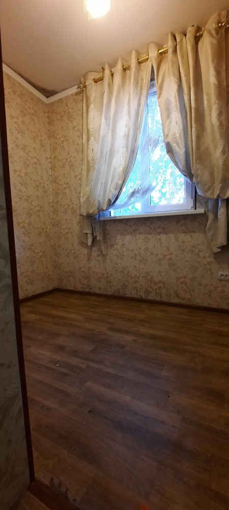 Maklersiz. Metro Turon bekati yonida Sergeli 4da   1×2xona qilingan