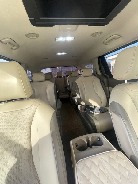 Продаётся KIA CARNIVAL 2021