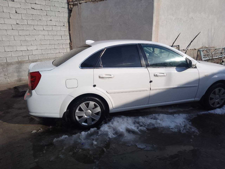 Lacetti 1.8 2010 Yil