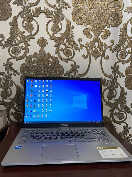 Asus X515E i3-115G4 4 GB  SSD 256 GB 15,6