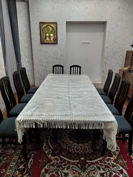 Продается хороший Стол