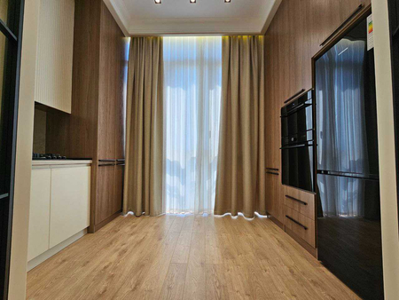 3-к. квартира, 100 м², 8/11 эт.