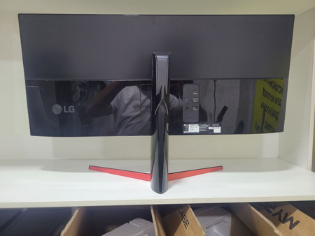 LG 34 2K IPS Ultrawhite 60hz