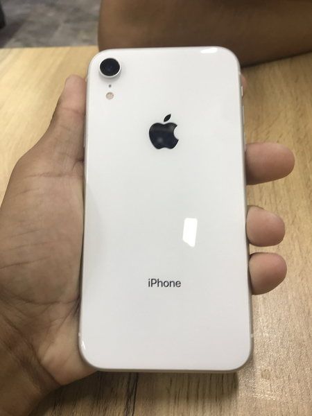 Iphone Xr yangi holatda