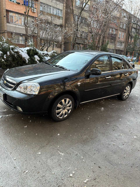продается Lacetti 1,8.