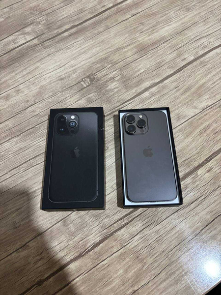 iPhone 13 pro Graphite 256 gb
