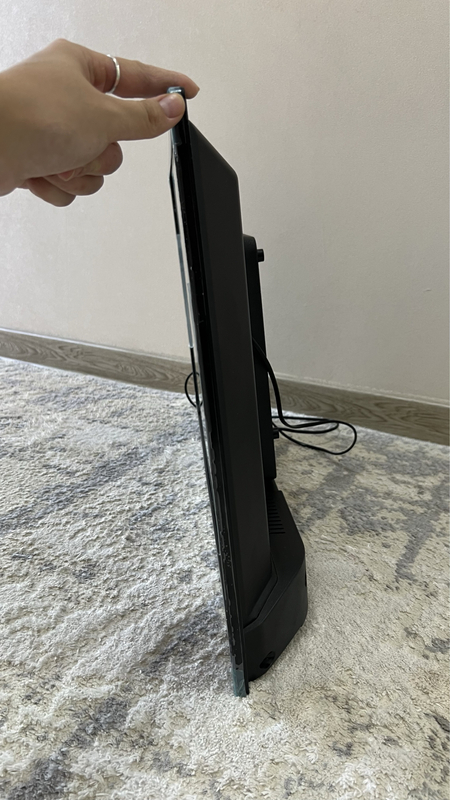 СРОЧНО ПРОДАЕТСЯ новый телевизор LED TV Roison 