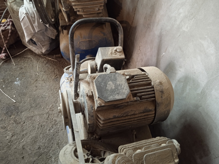 Kampresor sotiladi xolati zur pashto yangi turupti