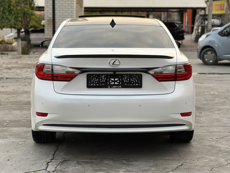 Lexus ES200 full options!