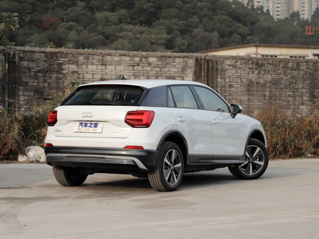 Электромобиль Audi q2 E-tron