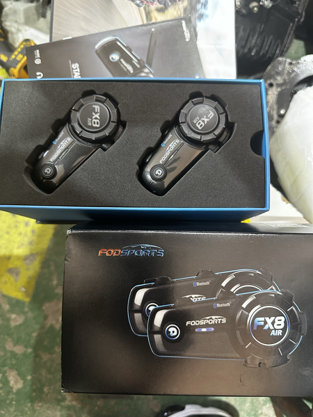 Bluetooth garnitura shlem uchun