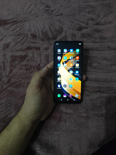 Infinix smart 8 4/64Gb Black Igravoy 4G Original Sastayani Otlichni