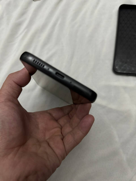 Samsung Galaxy A34 5G 128 gb yengi