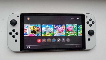 Новая! Чипованная! Nintendo Switch Oled 180 GB