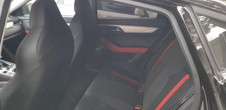 Jac J7 qora full redline sotiladi.