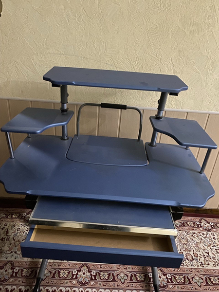 Komputer stoli sotiladi
