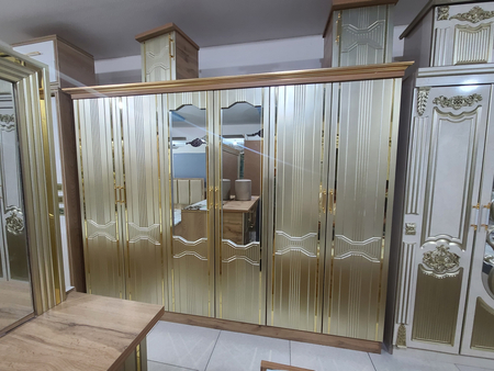 Spalni garnitur gold