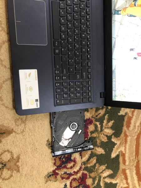 Noutbuk Asus Ofisnoy B/U / Intel Celeron N4000
