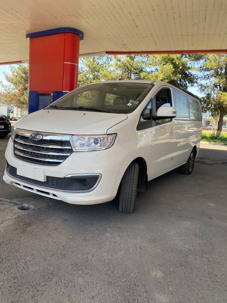 Jac m3 microavtobusi B kategoriya