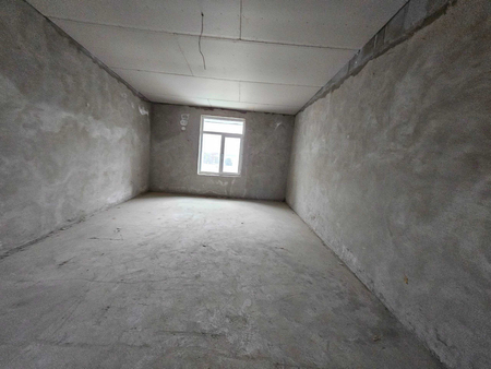 2 xonali 76m² 6-qavat sotiladi.