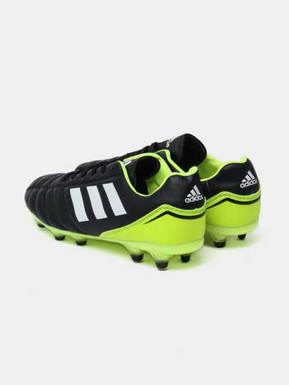 Erkaklar uchun butsilar Adidas. Бутсы для мужчин Adidas