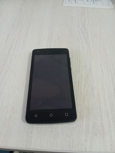 Sotiladi telefon