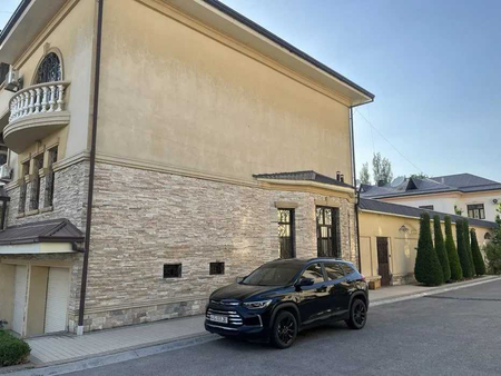 Срочна Продаётся:  Дом Улица Ахмад Югнакий Соток 5