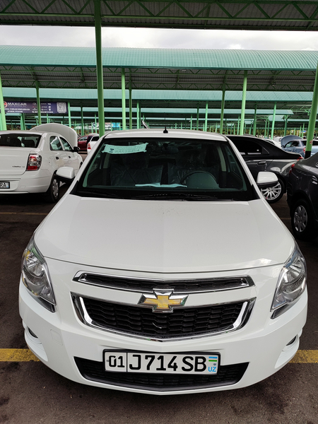 Auto mashinasi xizmatizda.