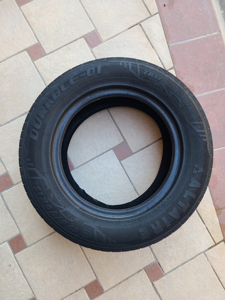 Altaire balon sotiladi