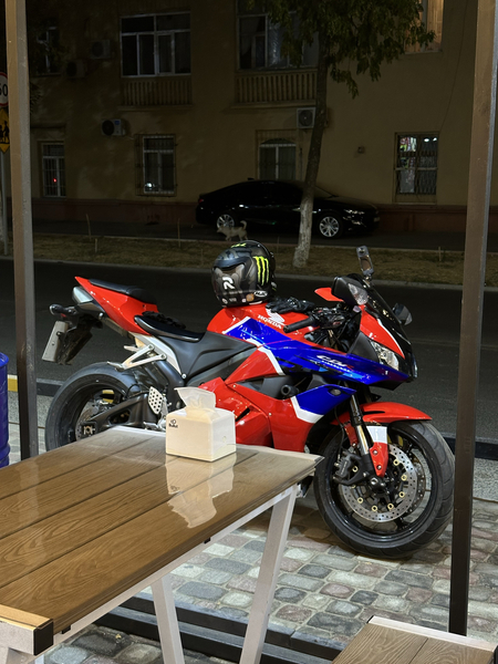 Honda cbr600RR Ideal 2010-yil 13.000ye