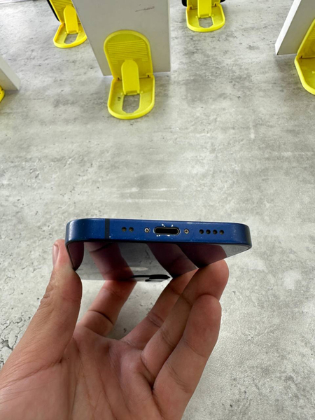 Iphone 12 mini sotiladi