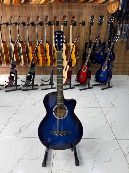 Akustik gitara 38