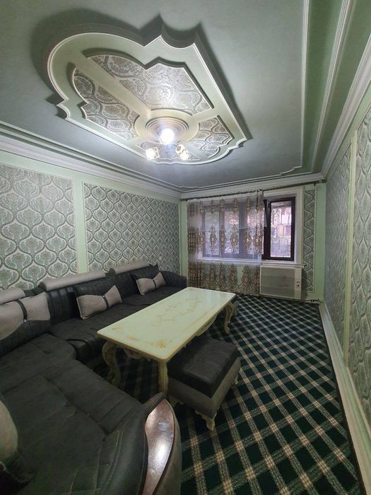 Сдается 4х комнатная Квартира. В Микрорайоне. СУПЕР ЦЕНА.