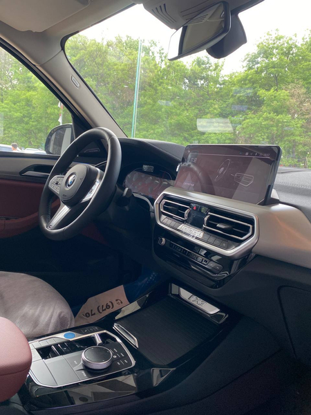 BMW ix3 full 2024