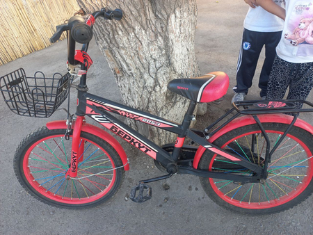 Velosiped sotiladi