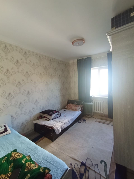 Тезда 2 хонали 2 каватда жойлашган квартира сотилади дом  ветренный \\n6