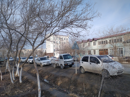 В центре города продается двухэтажный Дом с участком 7 соток