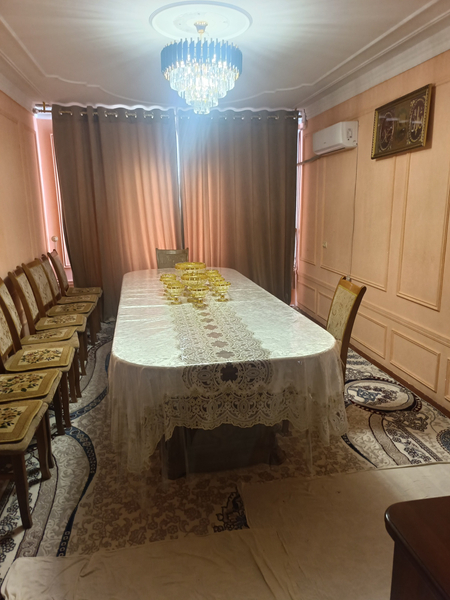 Uy sotiladi dom 9 etashka