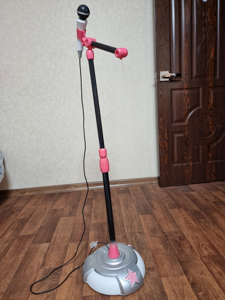 Детский игровой микрофон со стойкой серии Hello Kitty Smoby,