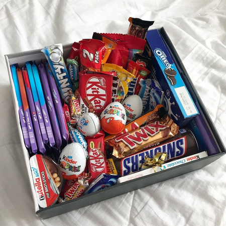 Новогодние подарки от Milka,Барни,M&M'S,Alpen Gold,Nuts и тд.