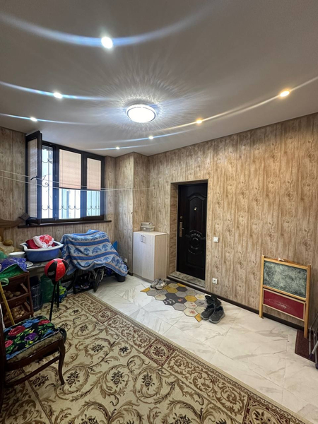 Юнусабад 2 квартал 3*4/2/16 (85²+20²) продаётся квартира