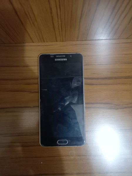 Samsung a5 2016 sotiladi. Toshkent shahar mirobod tumani 1-mavze 9-dom