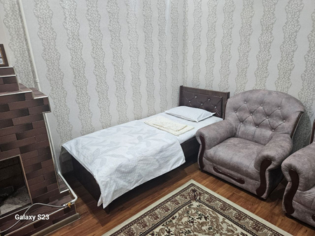Guest house yangi va qulay