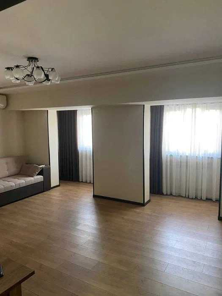 谷 128642 谷 Shayxontohur tumanida kvartira sotiladi [87 м²]