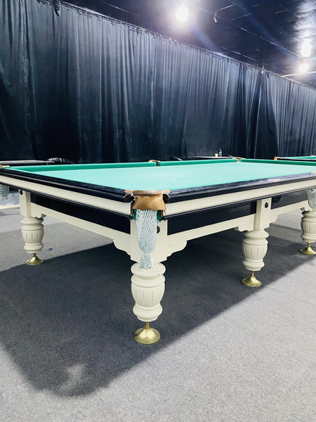 Billiard stol sotiladi grafit materiali